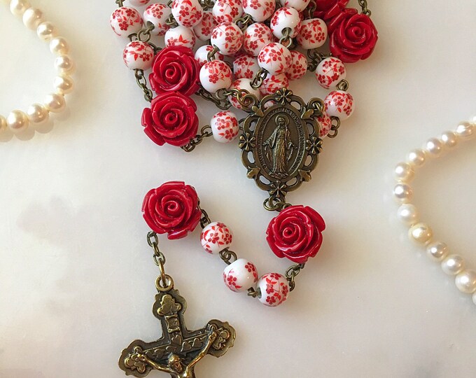 Red Rose Rosary, Vintage Style Bronze Rosary, Miraculous Medal Rosary ...