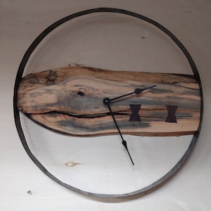 Whiskey Barrel Ring Clock: Live Edge Maple Wall Art - Etsy