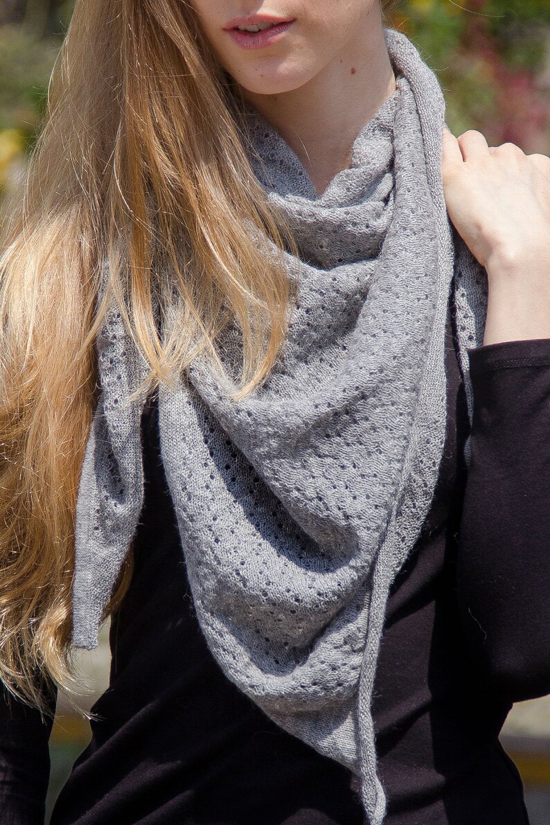 Triangle 100% Baby Alpaca Lightweight Knitted Scarf ~ Gray - Etsy