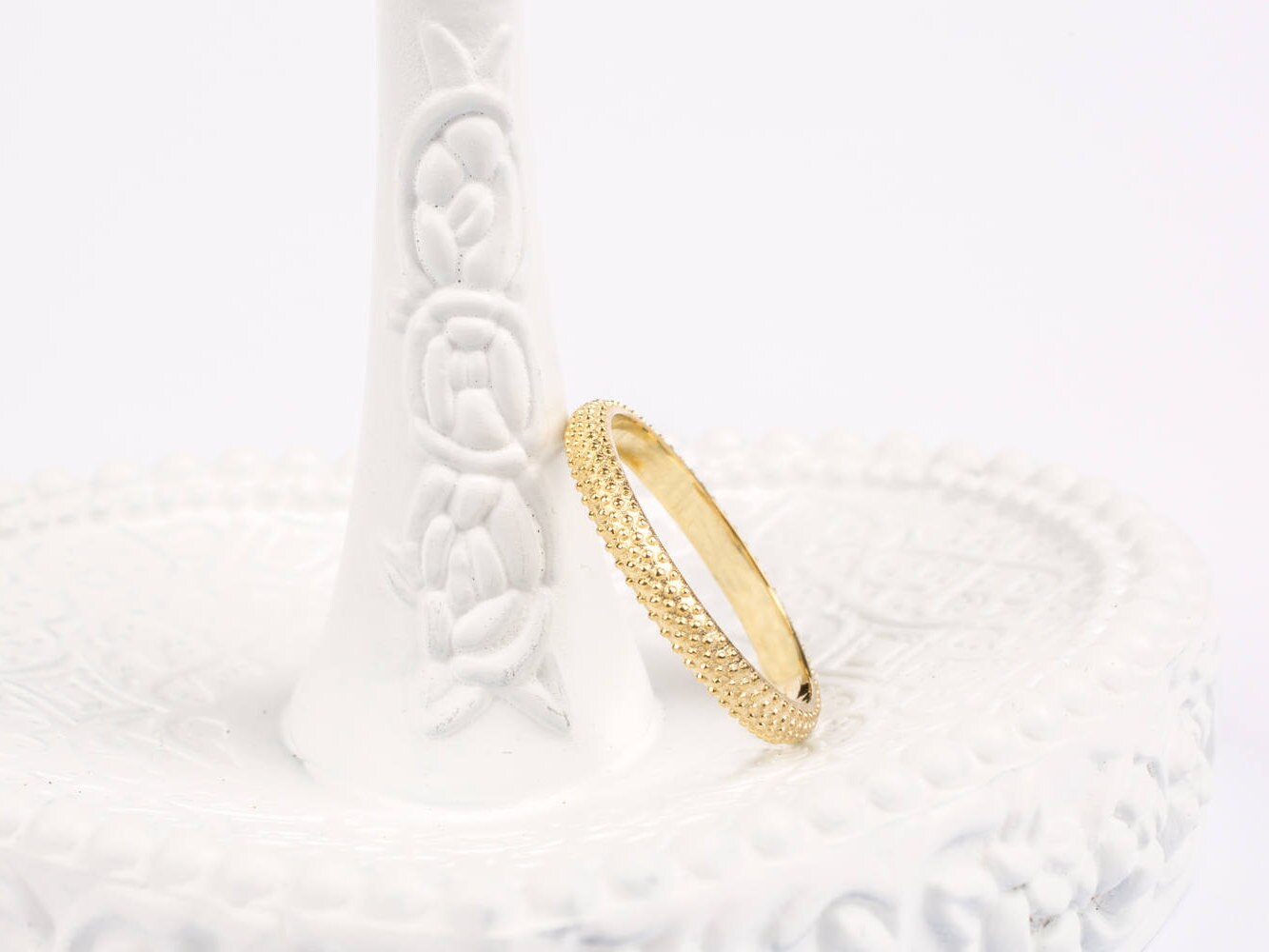 Solid Gold Knurled Ring, Industrial Wedding Band - Etsy