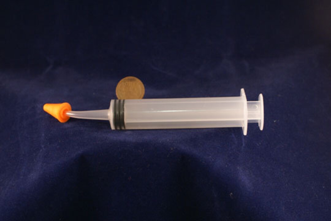 SYR - Curved Tip Glue Applicator Syringe With Cap - Etsy