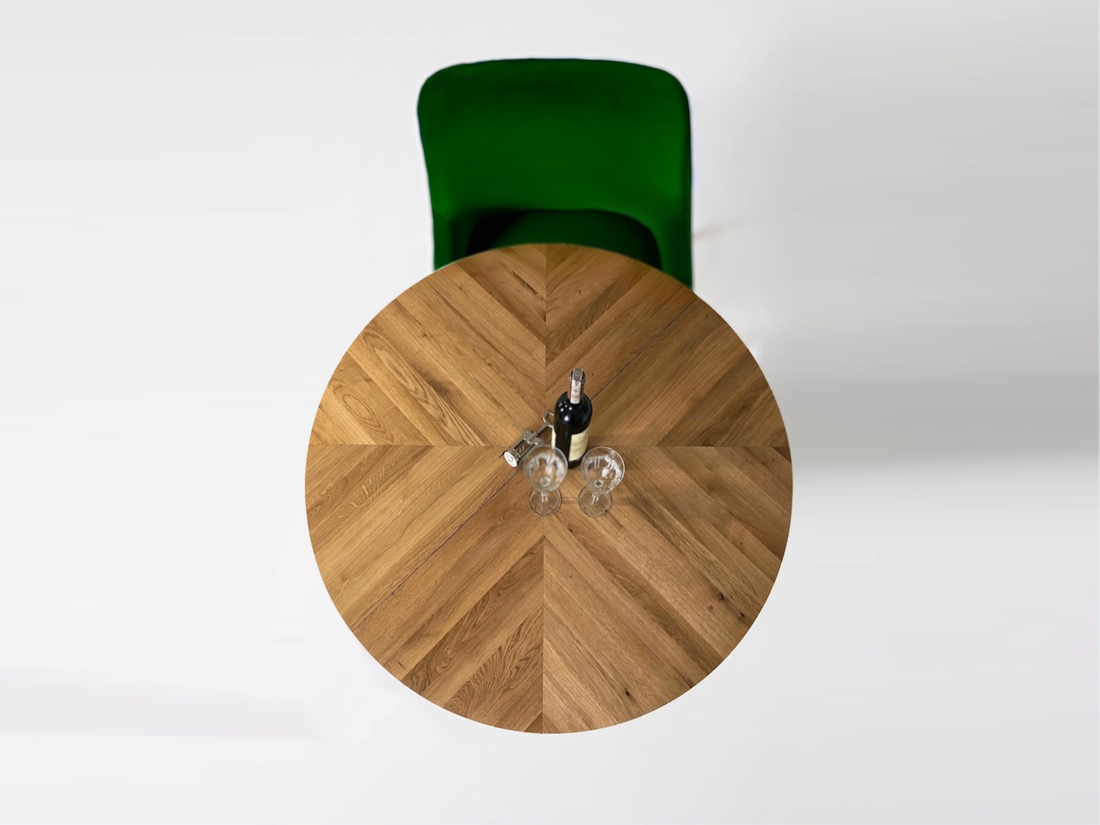 Round Extendable/non-extendable Table, Herringbone Pattern / Chevron ...