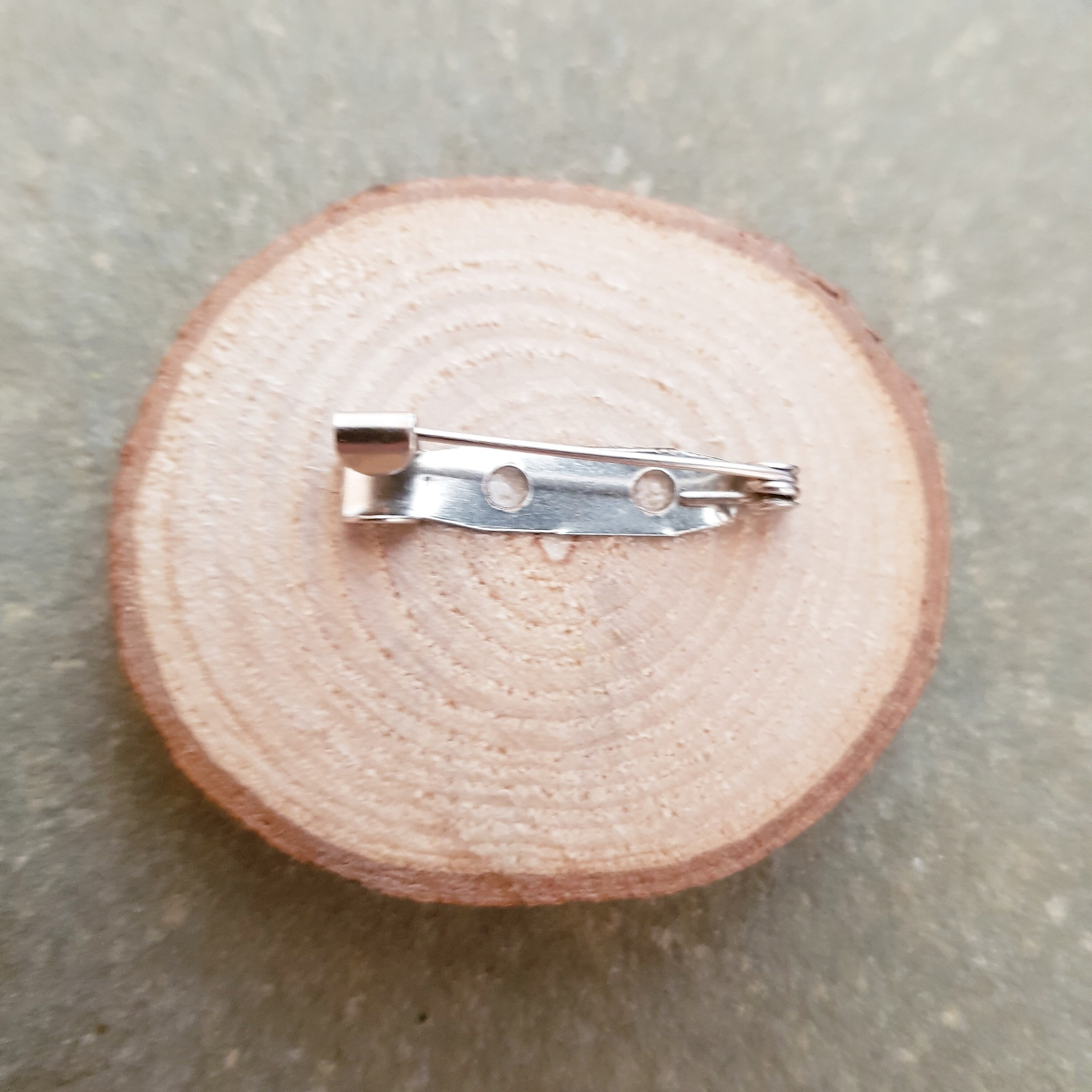 Bee Gift / Bee Badge / Pin Badge - Etsy