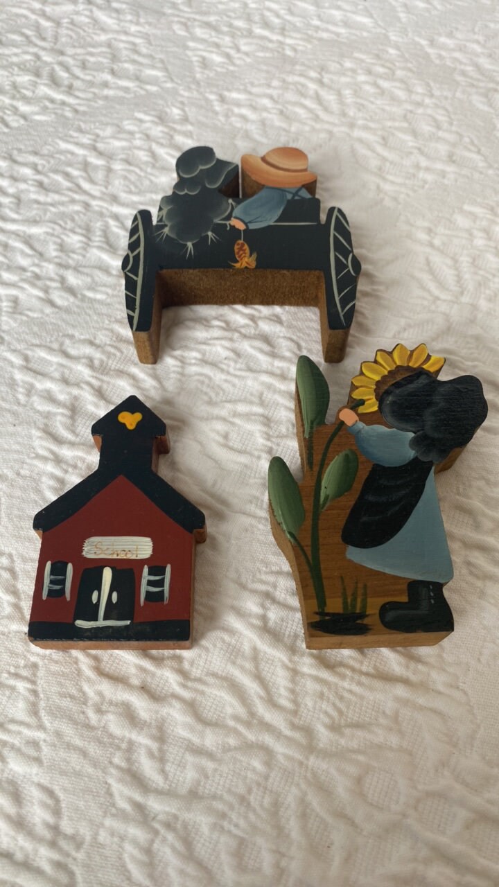 Vintage 16 Piece Amish Wood Handcrafted & Painted Folkart Family ...