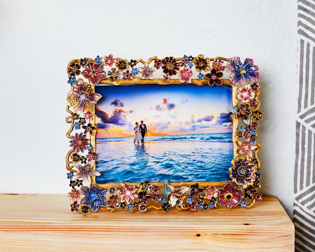 Picture Frame Home Decor Unique Photo Frame Modern Art Special Gift ...