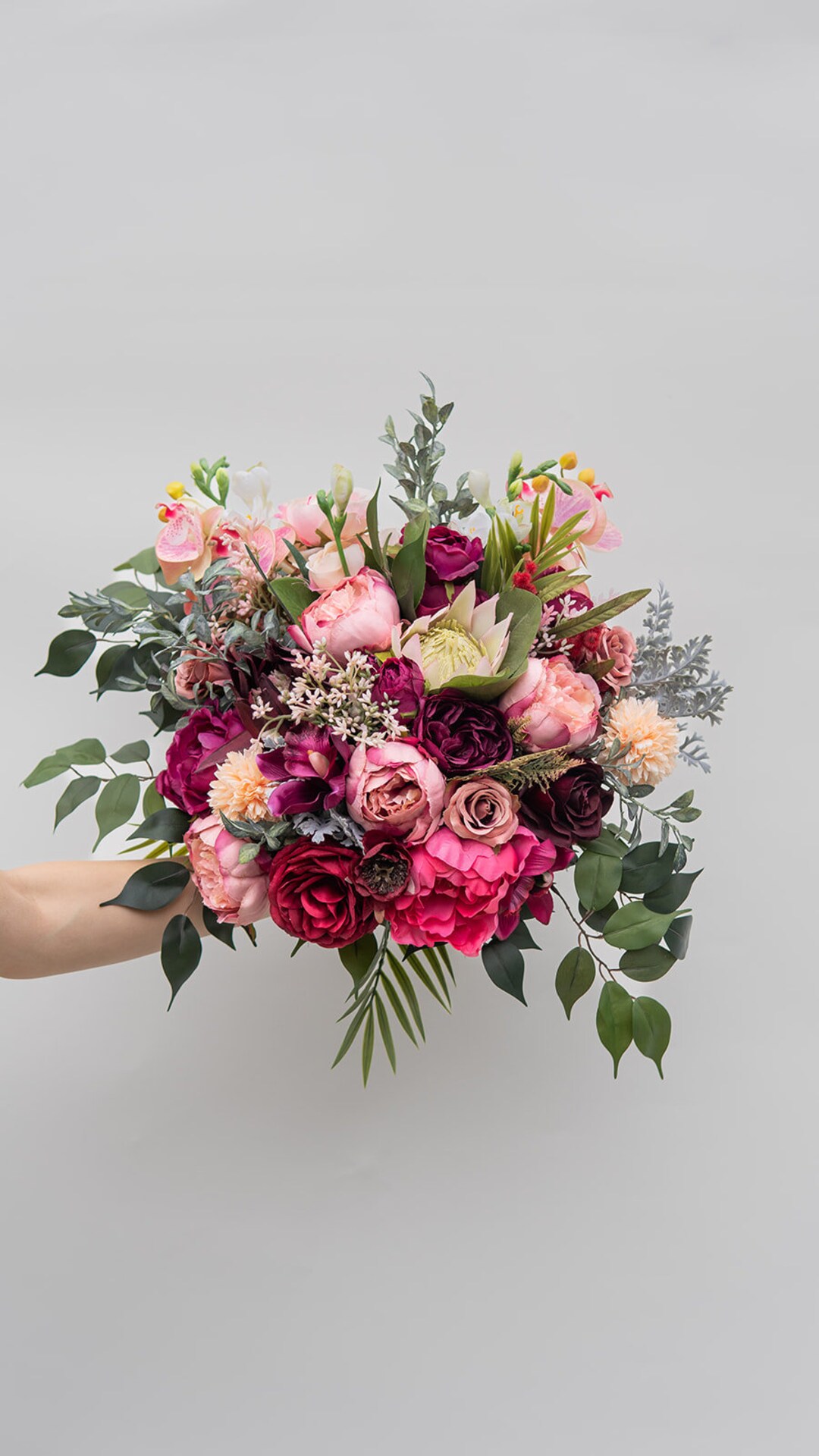 Fuchsia Viva Magenta Hot Pink Deep Pink Wedding Bouquet Tropical Green ...