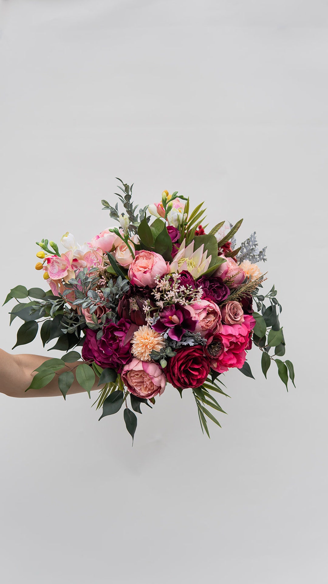 Fuchsia Viva Magenta Hot Pink Deep Pink Wedding Bouquet Tropical Green ...