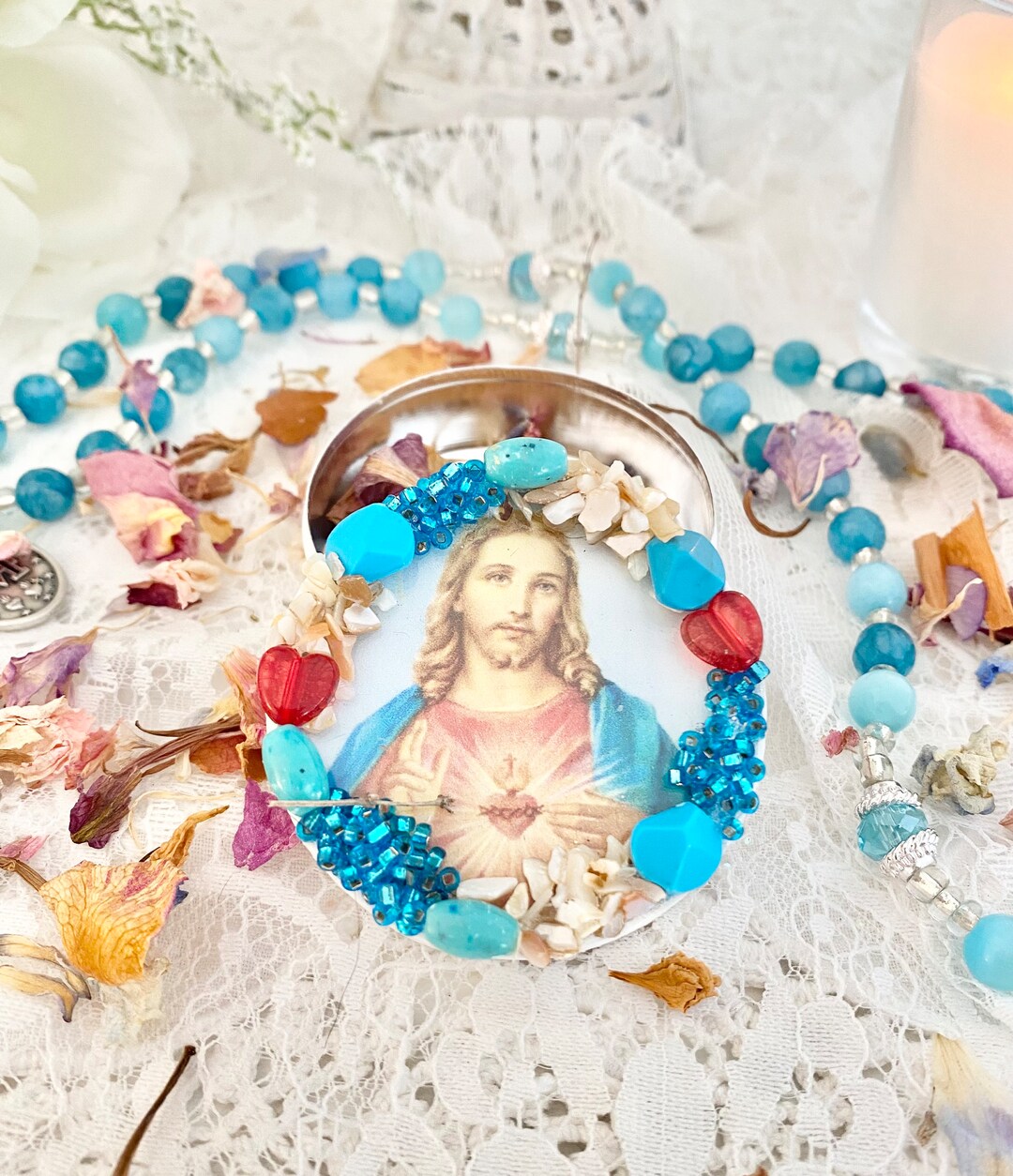 Vintage Style Sacred Heart of Jesus Metal Container Rosary Holder Jesus ...