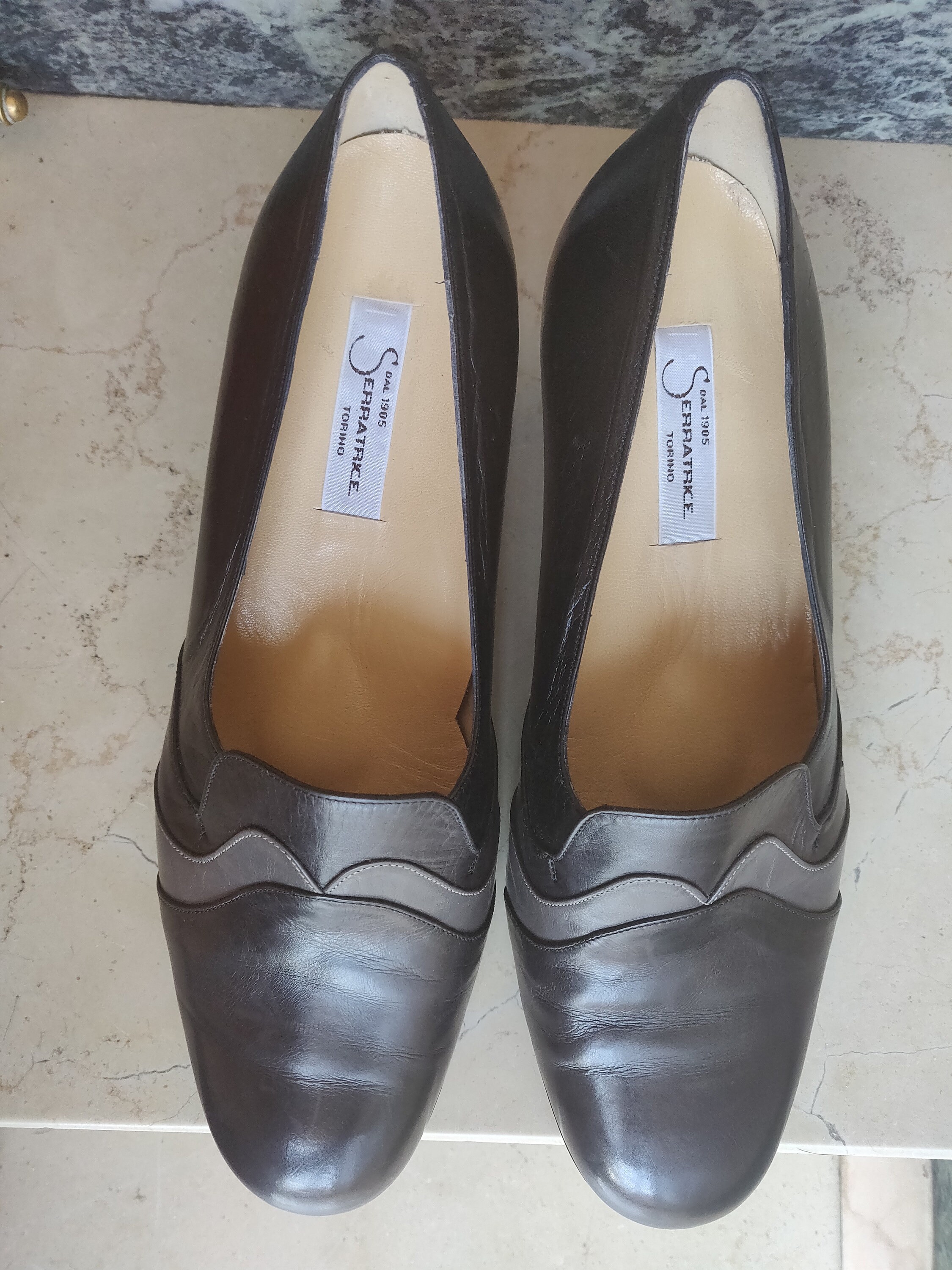 Bicolor Medium Low Hell Pumps Woman Leafer Butterfly Deco Original ...
