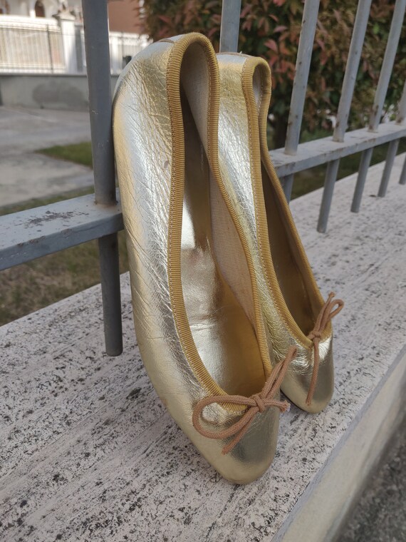 Unique Golden Color Ballerinas Flat Heel Sleep Ons Or… - Gem