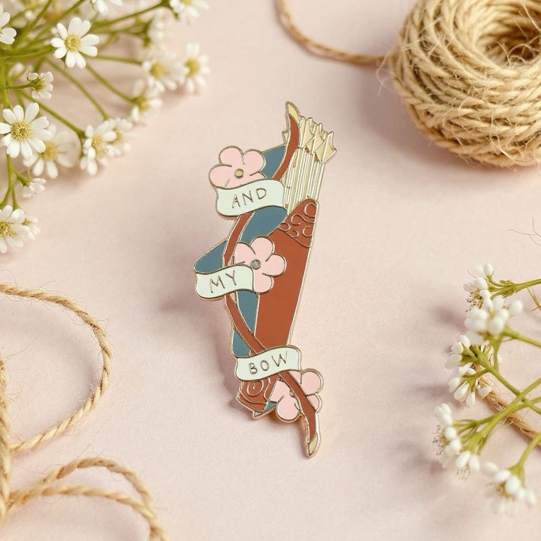 And My Bow Grey/pink LOTR Pin - Etsy