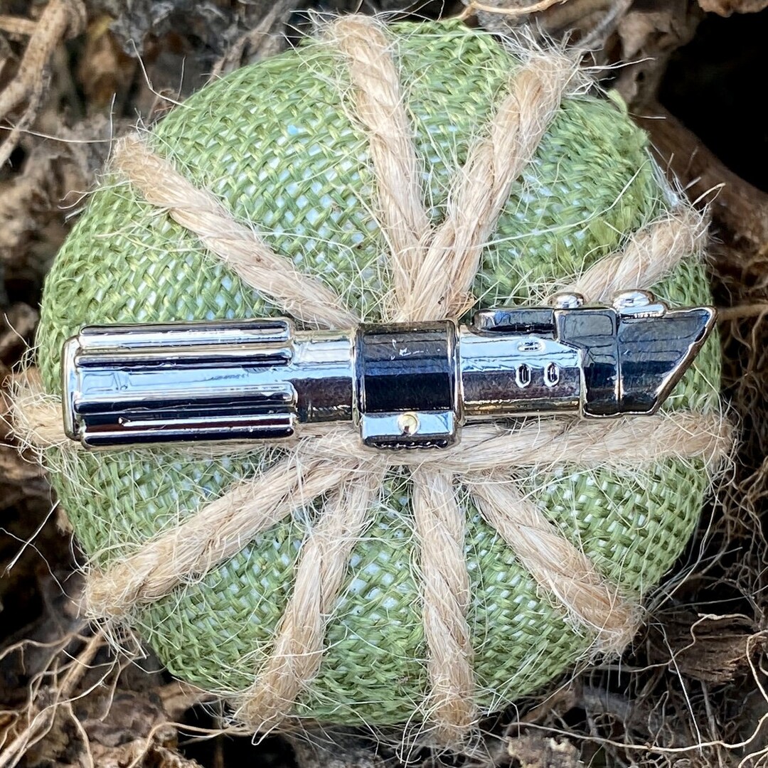 Darth Vader Lightsaber 3D Pin - Etsy