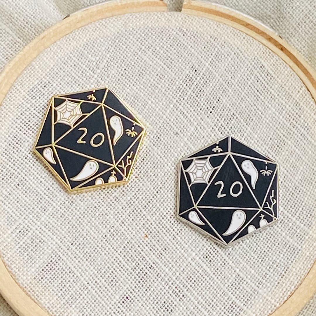 Spooky D20 Needle Minder - Etsy