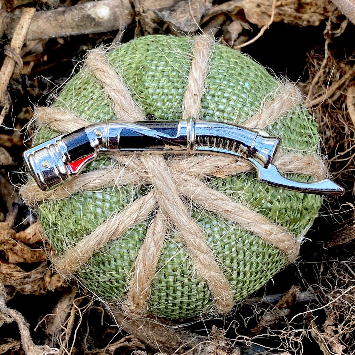 Count Dooku Lightsaber 3D Pin - Etsy