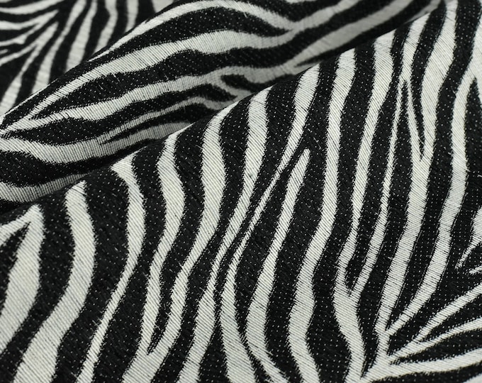 Modern Funky Stripe Zebra Style Design Black White Lightweight ...