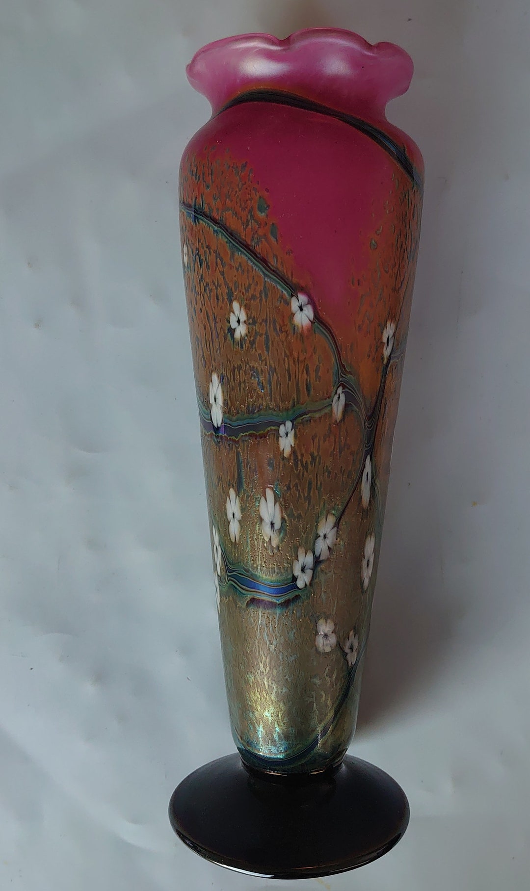 A Tiffany Inspired Okra Glass Vase by Richard Goulding - Etsy