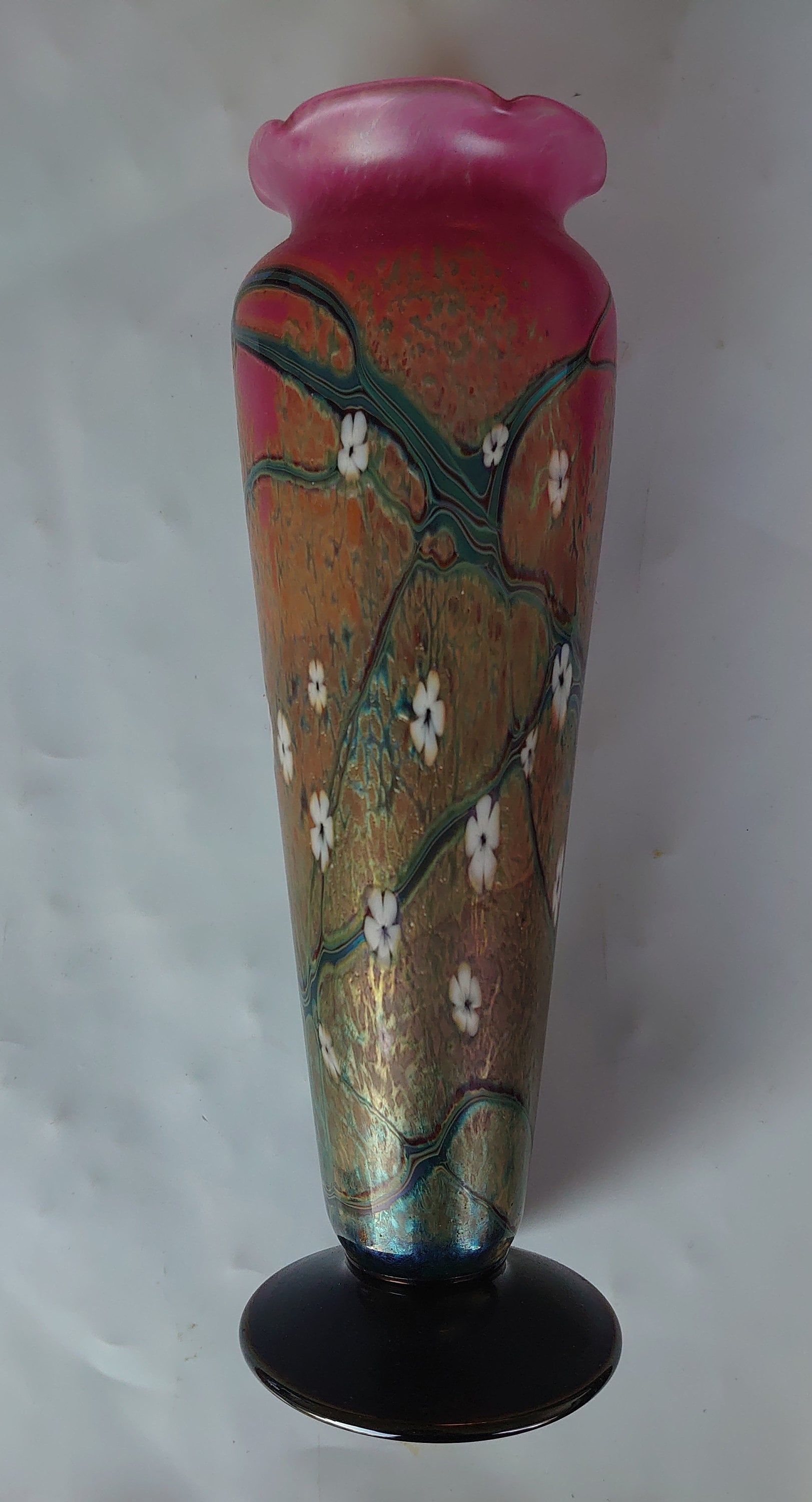 A Tiffany Inspired Okra Glass Vase by Richard Goulding - Etsy