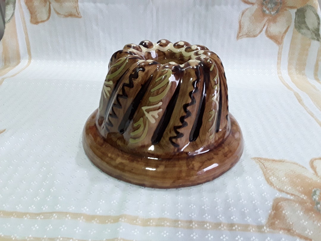 Cake Mold Enamel Antique Baking Mold Brown Guglhupf Mold Shabby Chic ...