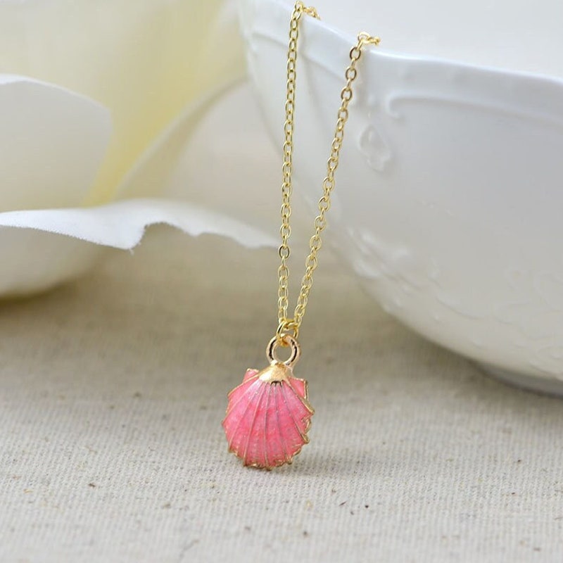 Sea Shell Necklace - Etsy