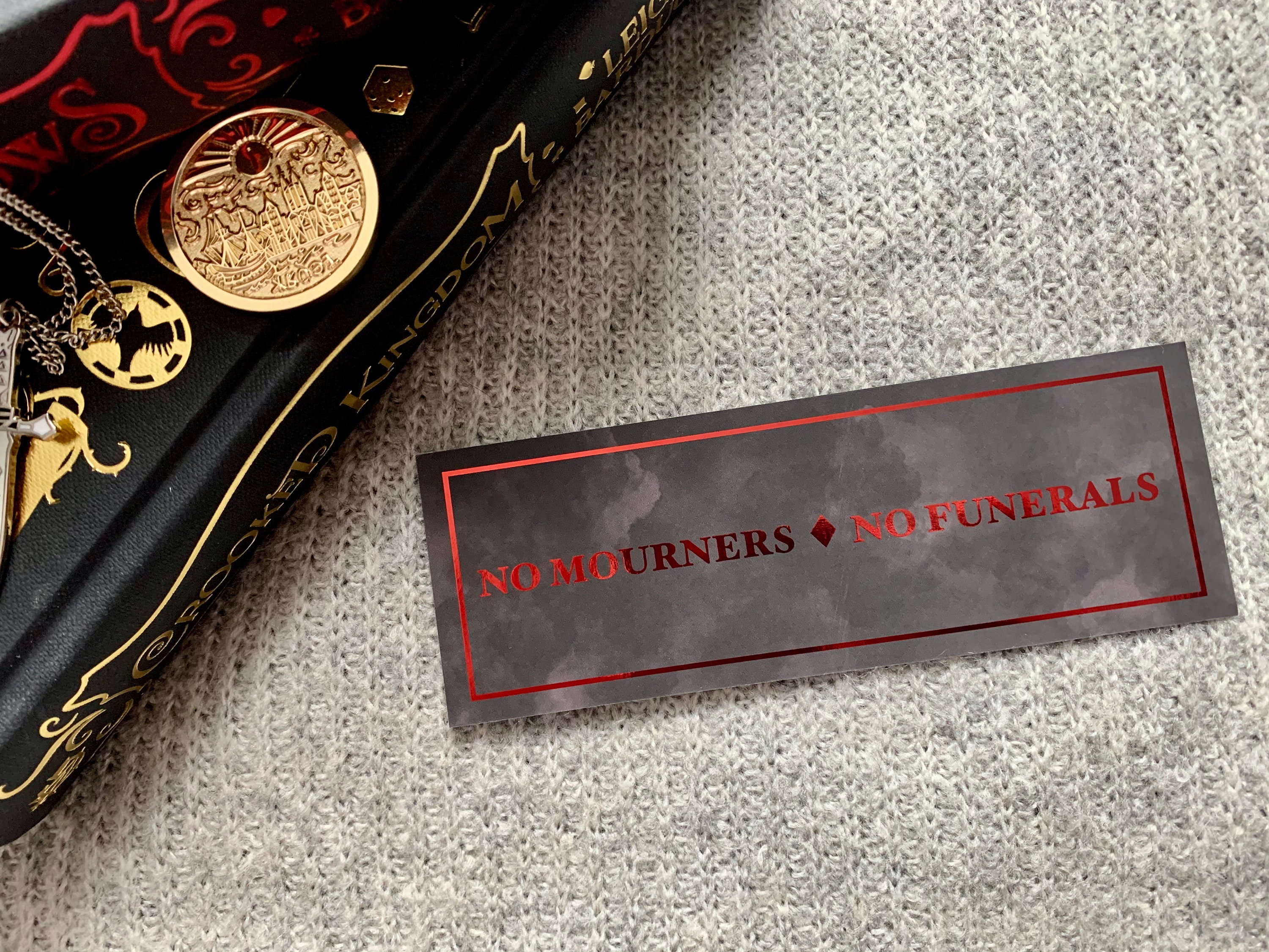 Six of Crows Foiled Bookmark| Double-sided, Shadow and Bone ...