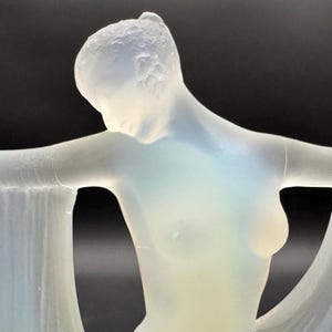 Rene Lalique France Opalascent Glass “suzanne” Figure Sculpture 9 1/4 ...