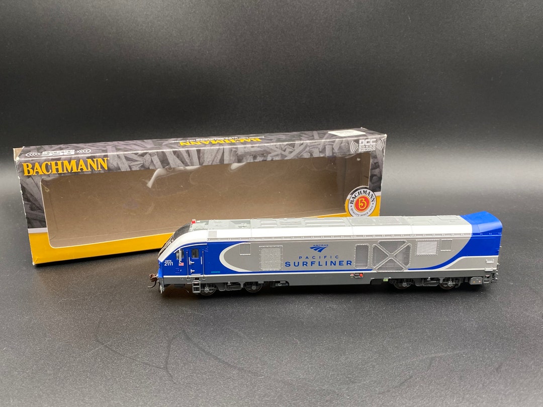Bachmann Ho Scale 67903 Amtrak Pacific Surfliner Charger SC-44 ...