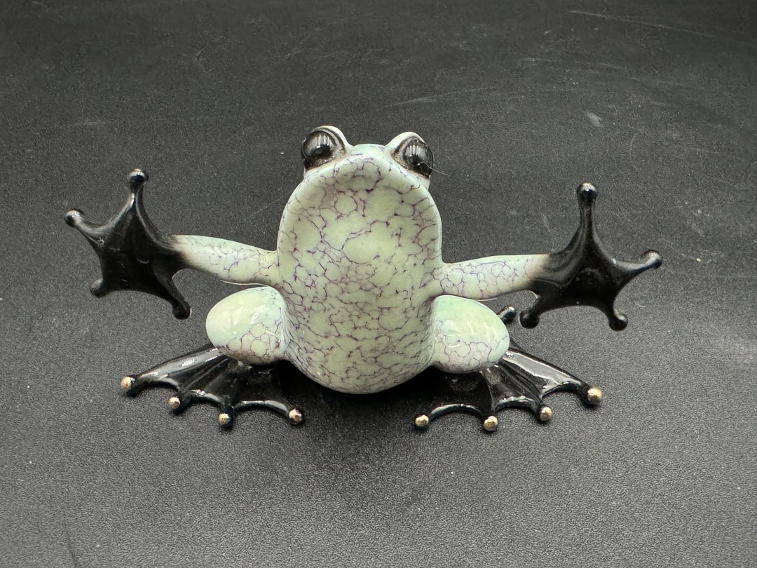 Tim Cotterill Frogman Bronze “hug” Frog Sculpture Signed #518/5000 - Etsy