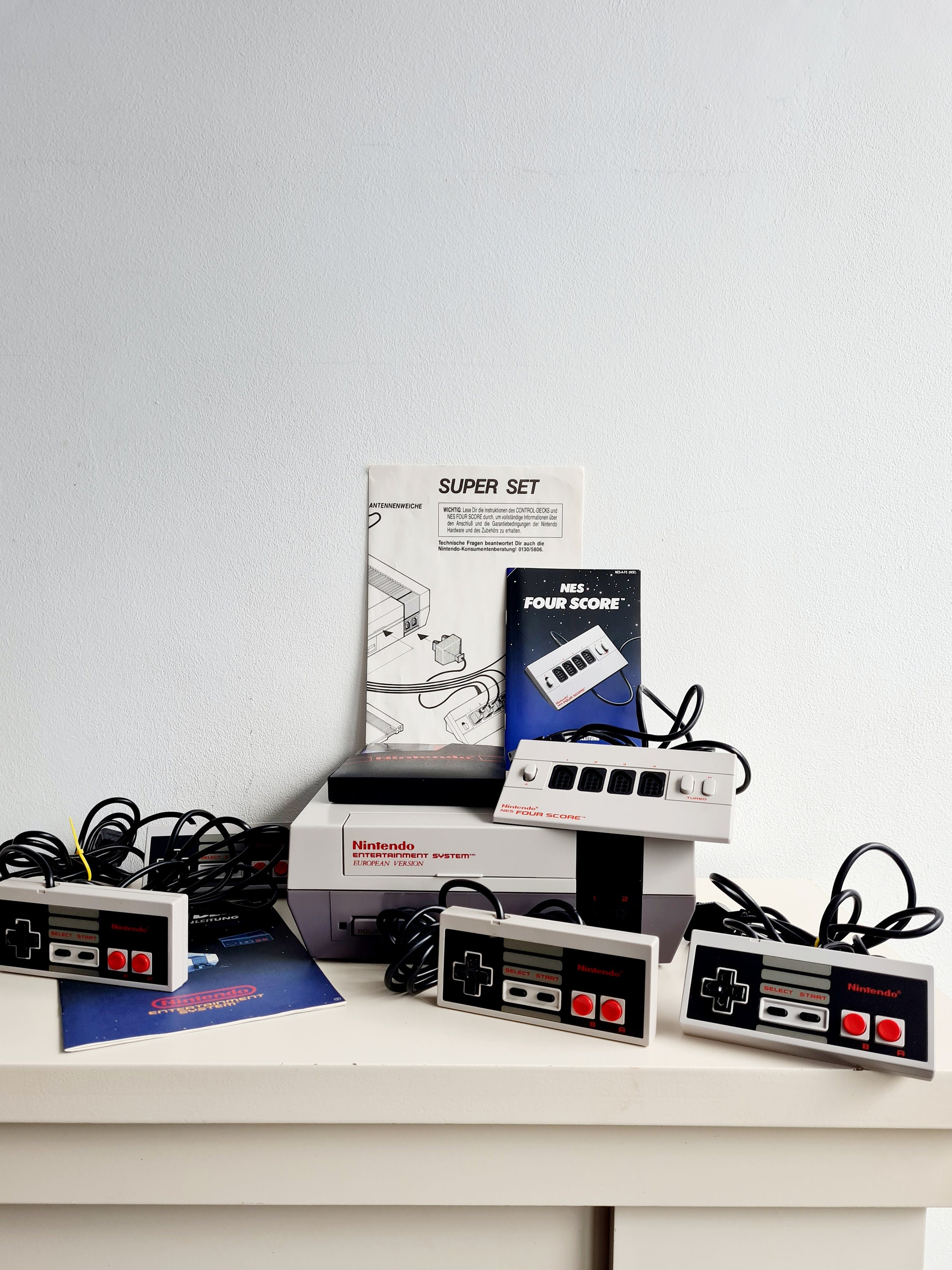 Originalverpackung NINTENDO NES Super SET Europa-version 4 Action ...