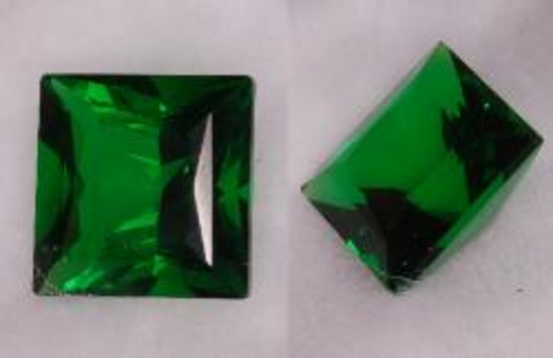 10 Mm, Green Helenite-princess - Etsy