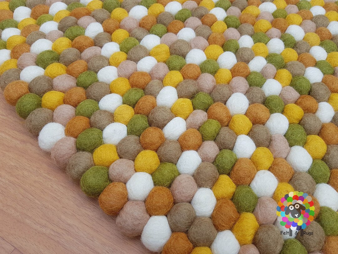 Felt Ball Rug 20 Cm - 250 Cm Nursery Pom Pom Wool Rug . 100 % Wool ...