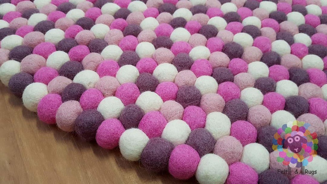 Felt Ball Rugs 90 Cm - 250 Cm. 100 % Wool Handmade Nepal Rug (free ...
