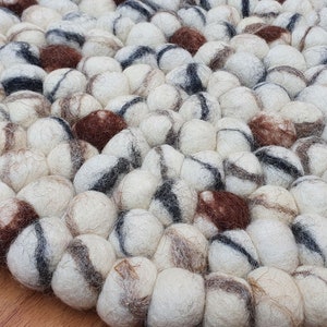 Round Felt Ball Rug. TD 11 Tie Dye Wool Ball Rug . Pebble Wool Rug ...