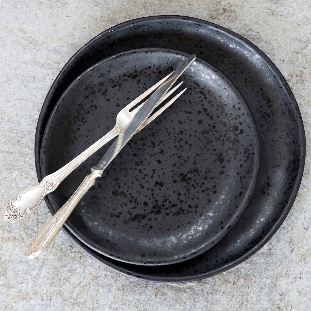 Black Stoneware Plates for Alternative Wedding Table Setting, Fall ...