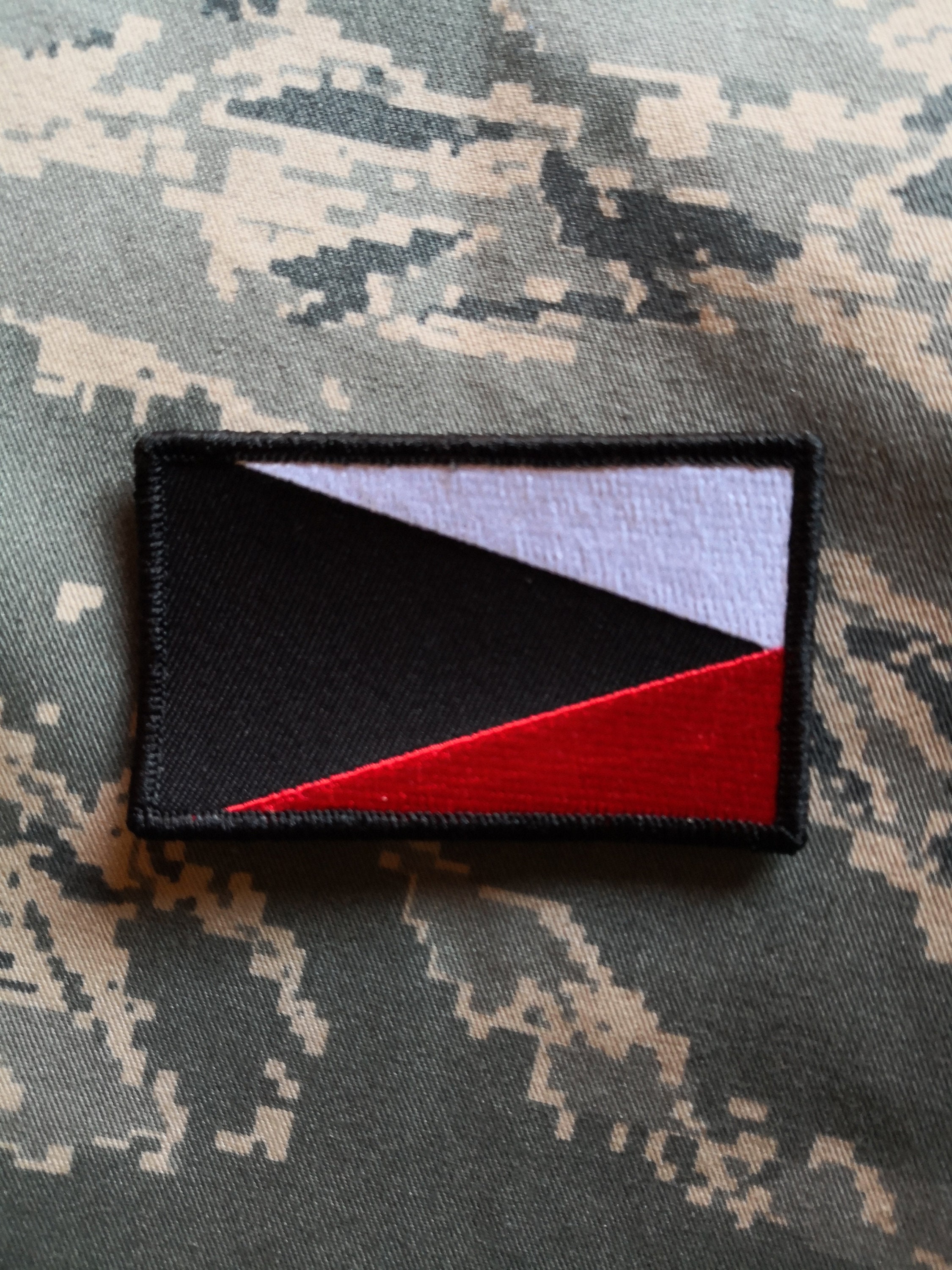 Ace Combat inspirado Bandera de la República de Ustio Parche | Etsy México