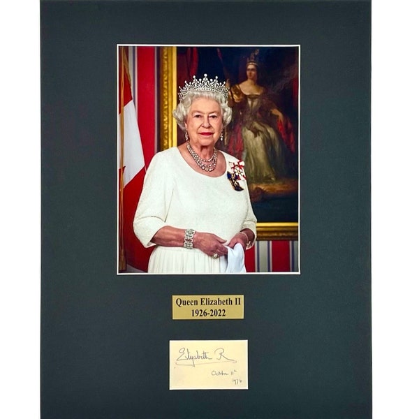 Queen Elizabeth Autograph - Etsy
