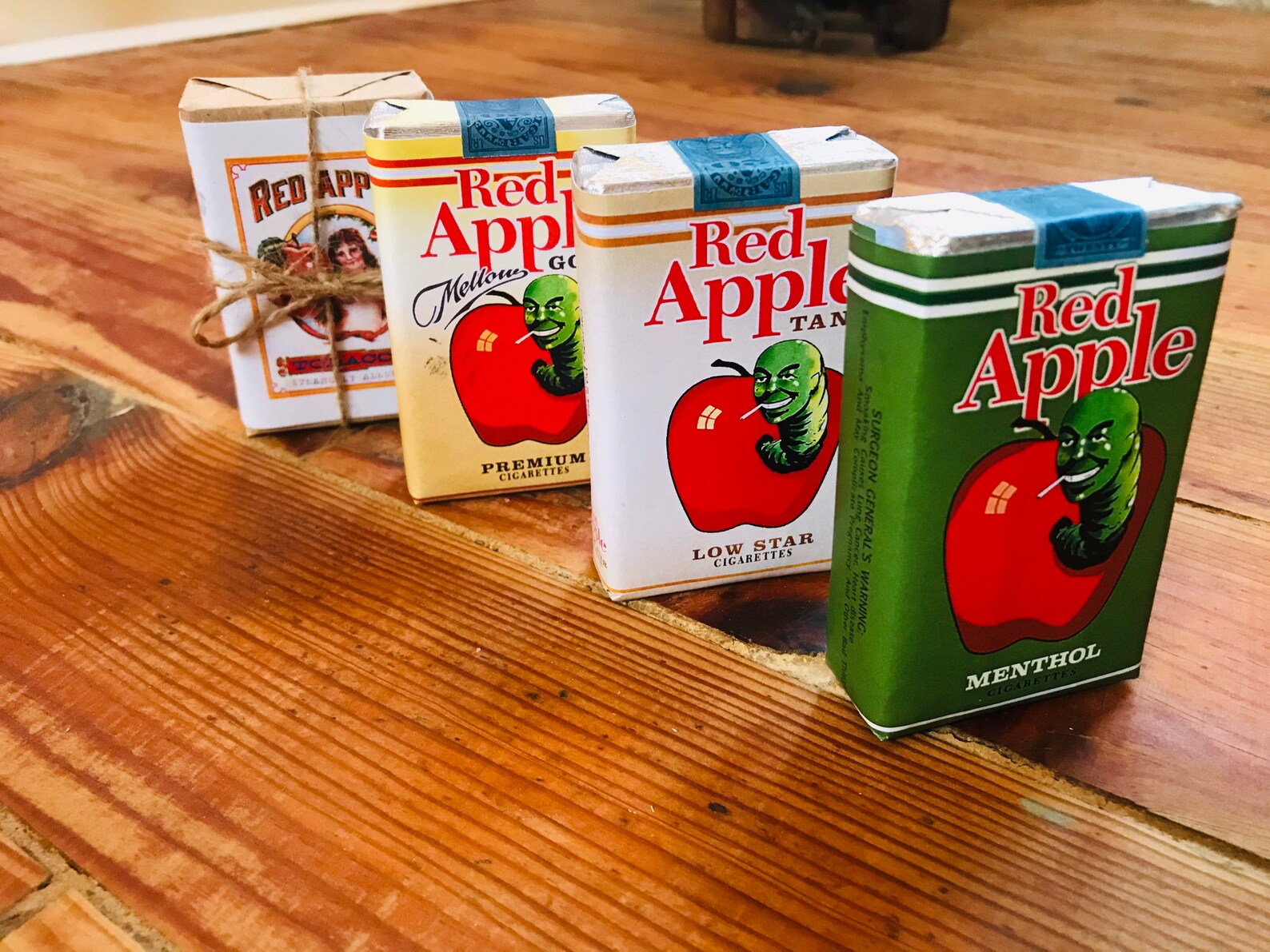 Red Apple MENTHOL Cigarette REPLICA Once Upon a Time... in - Etsy France