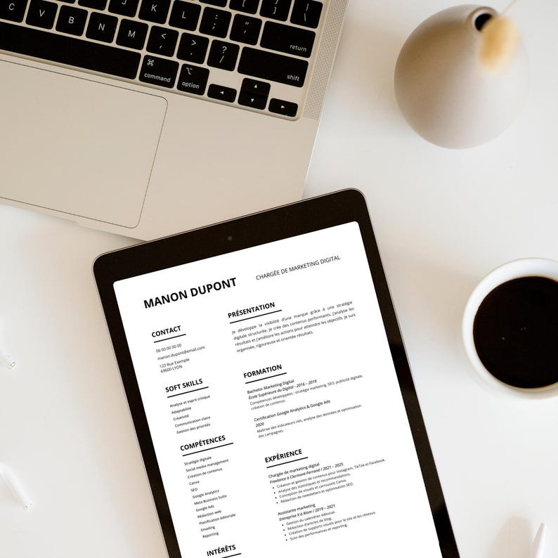 Digital Marketing Manager CV + Application Guide | ATS CV | Canva CV ...
