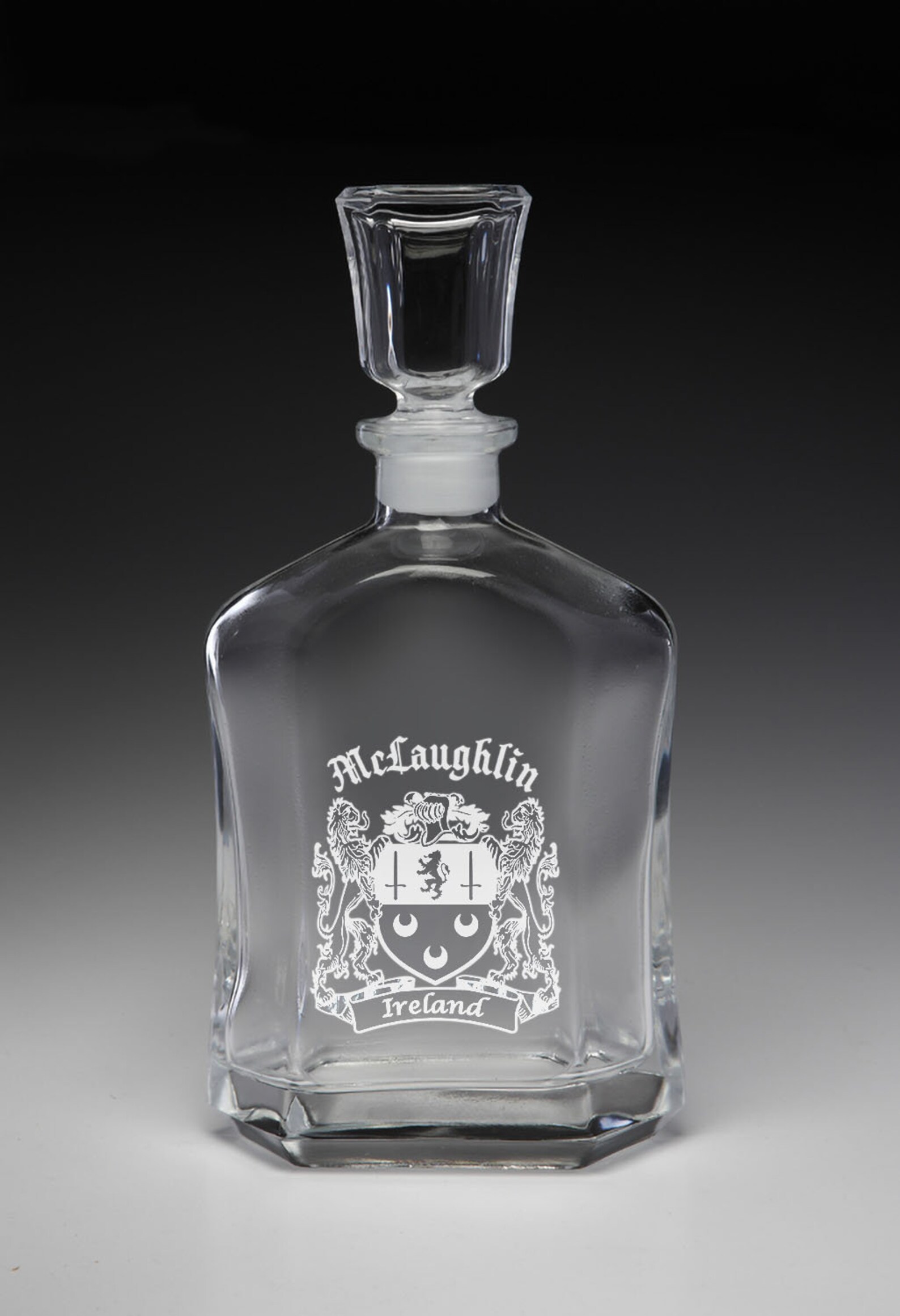 McLaughlin Irish Coat of Arms Whiskey Decanter Sand Etched - Etsy Italia