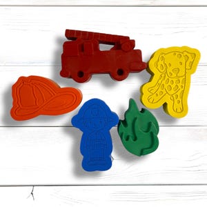 Firetruck Crayons - Ideal Kids Party Favors for Firefighter-themed ...