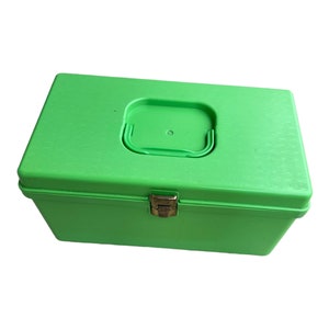 Vintage, 1970s Mod Green Wilson Sewing, Crafting and Thread Storage ...