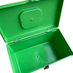 Vintage, 1970s Mod Green Wilson Sewing, Crafting and Thread Storage ...