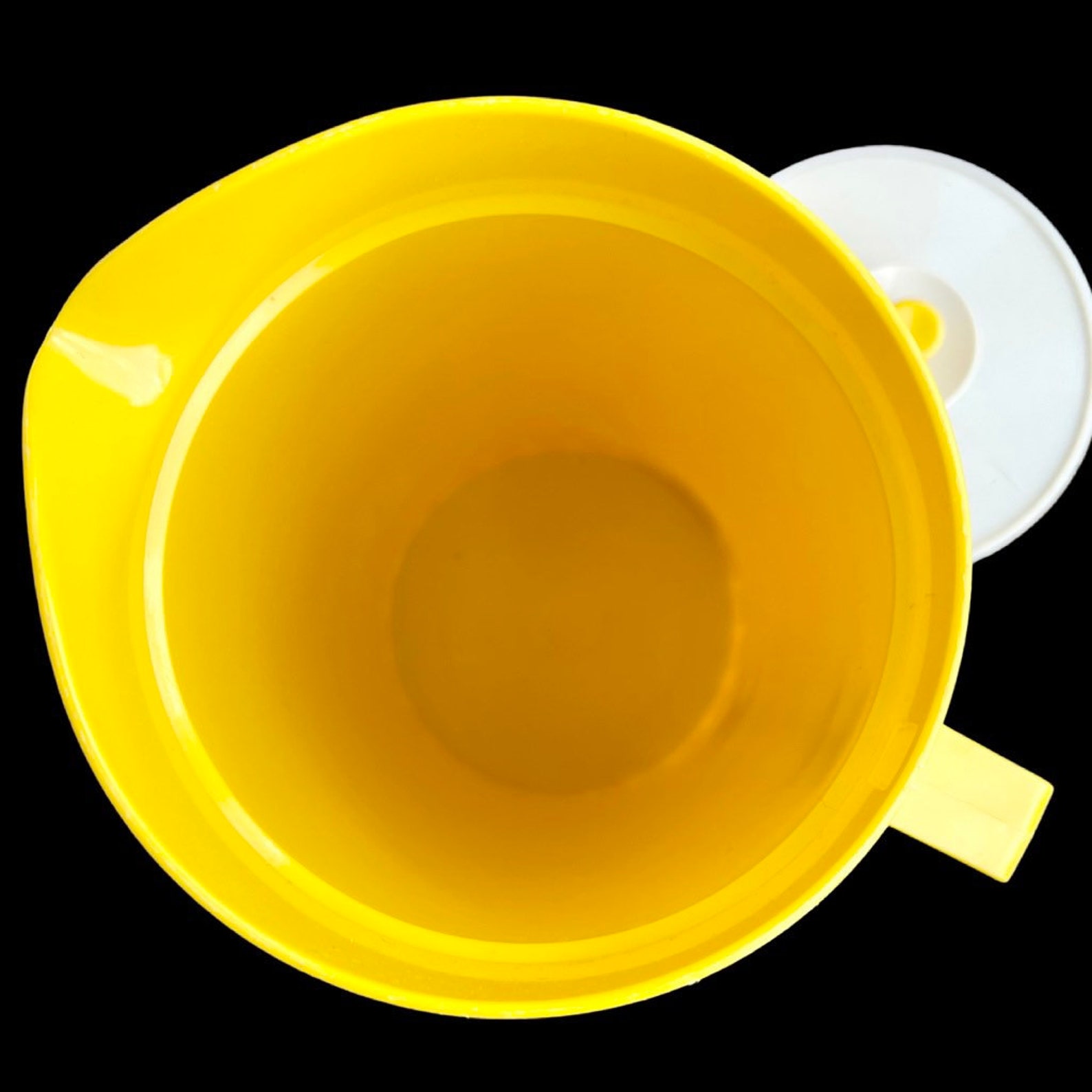 Vintage 1970s Tupperware Pitcher Set With Yellow Pitcher and | Etsy