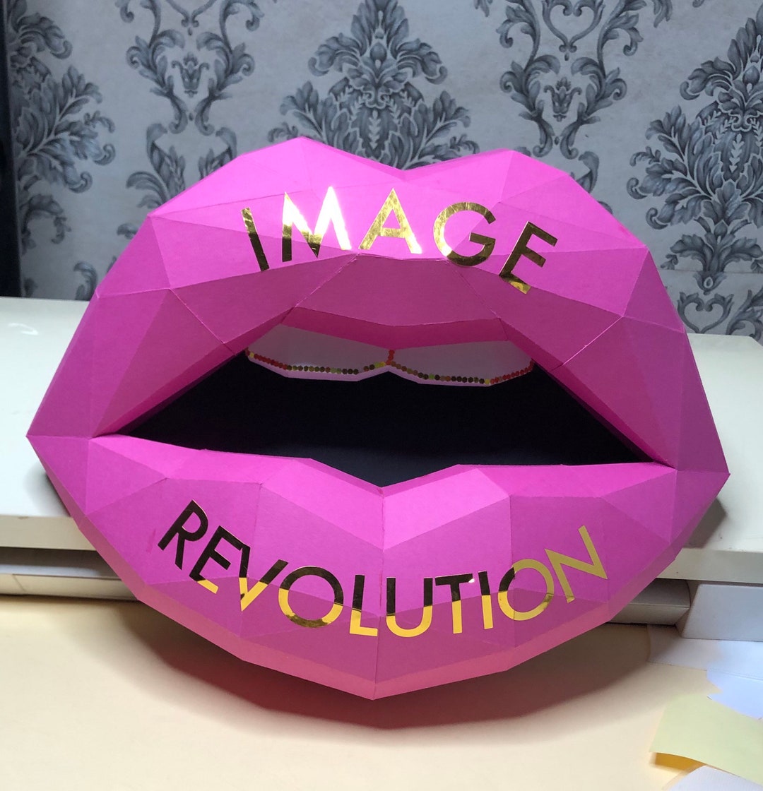 Glitter Teeth Lip Filler Art | Skin Clinic Decor | Med Spa Decor | Lip ...