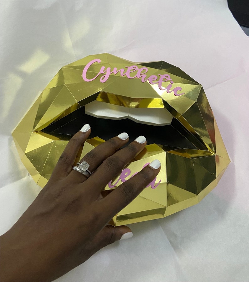 Gold Lip Art for Home Studio Salon Gift for Makeup Artist, Makeup Lover ...