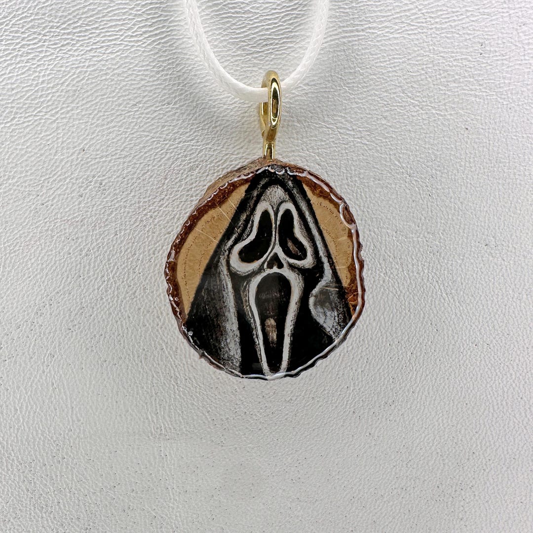 Scream Ghostface Wooden Slice Pendant - Etsy