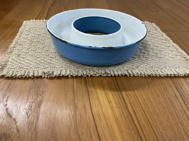 Madam Blue Mold - Etsy