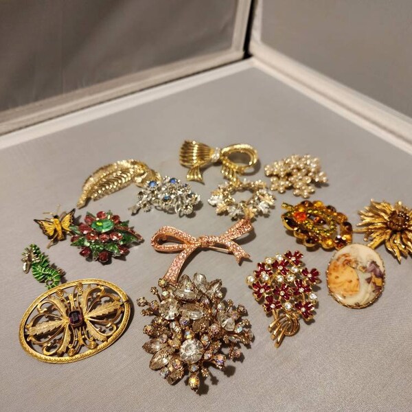 Unique Brooch - Etsy