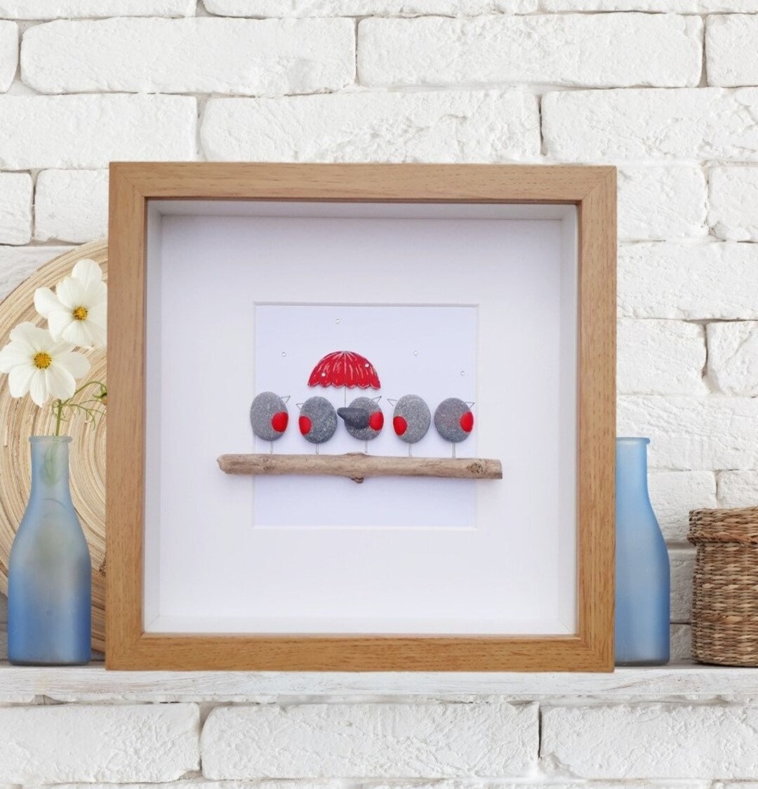 Robins Pebble Picture, Birds Picture, Robin Family Decoration Art ...