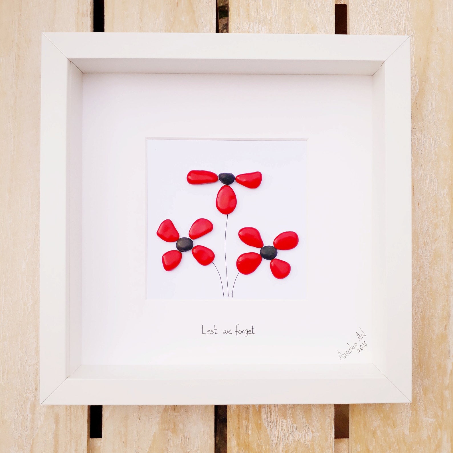 Poppies Pebble Picture, Poppy Pebble Art, Poppies Picture, Poppy Art ...