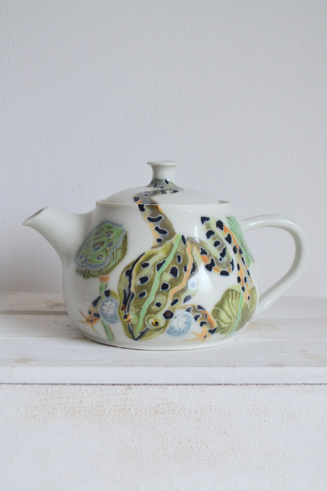 Custom Porcelain Teapot-frog Decoration-handmade Pottery Teapot ...